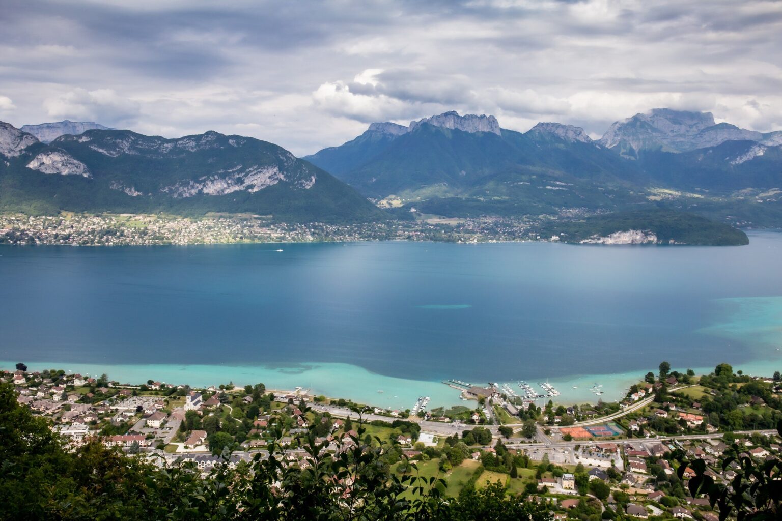 Taxi Bourg-en-Bresse or VTC: which solution should you choose for your ...
